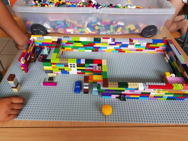 LEGO KUTAK U OGRANKU BOROVU NASELJE - Gradska knjižnica VukovarGradska ...